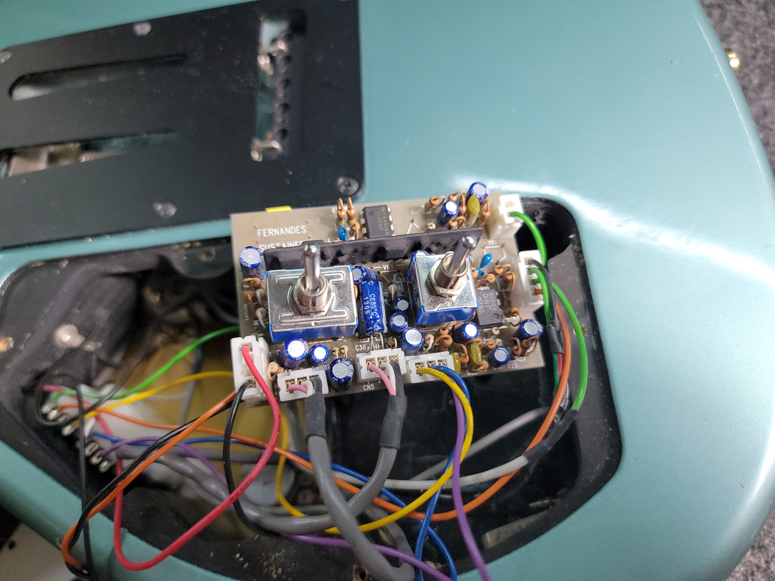 Fernandes / NTG-YOU – ミニスイッチ交換・配線・クリーニング - ZEEK Guitars